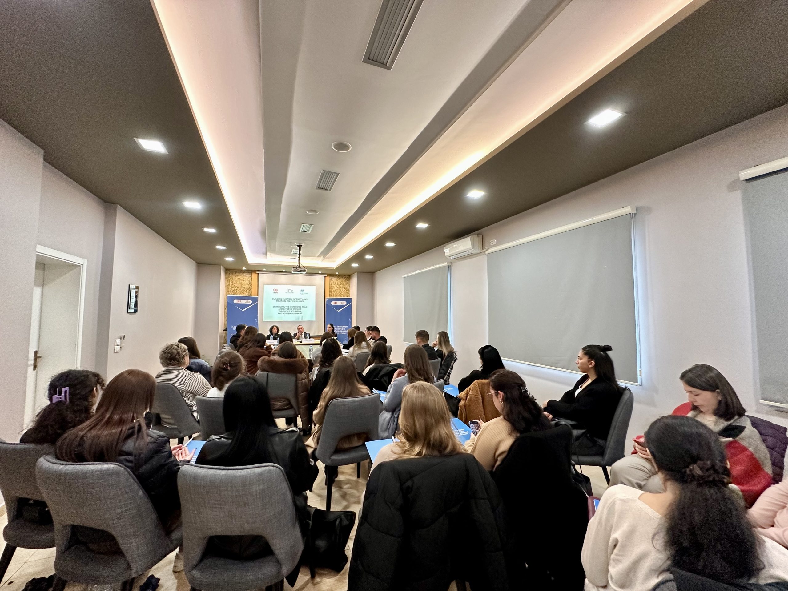 Integriteti i zgjedhjeve dhe partive – Forum në Universitetin e Vlorës ...